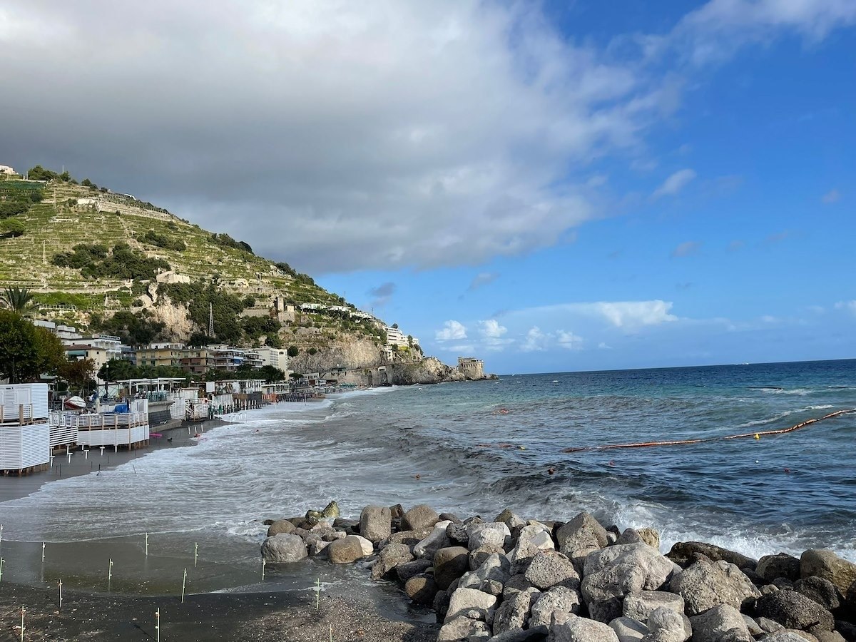 Il Vescovado - Maiori, il sindaco Capone revoca l'interdizione balneare Il Vescovado - Maiori, il sindaco Capone revoca l'interdizione balneare